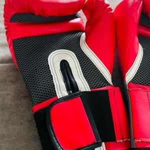 Everlast | Accessories | New Everlast 6 Oz Red Pro Style Training ...
